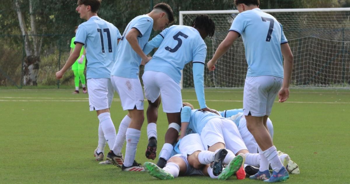 Tre gol nel finale stendono il Cosenza. La Lazio sale al 5º posto ...